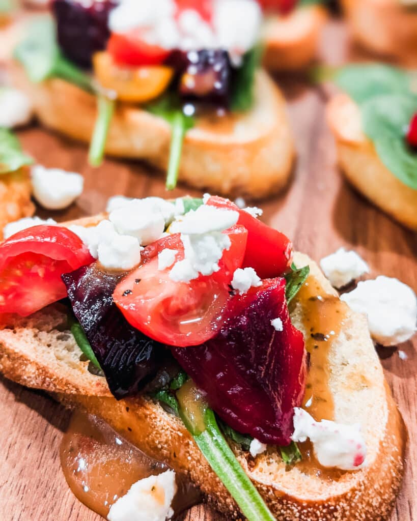 Roasted Red and Golden Beet Crostini (Goat Cheese) - thebuttababe.com